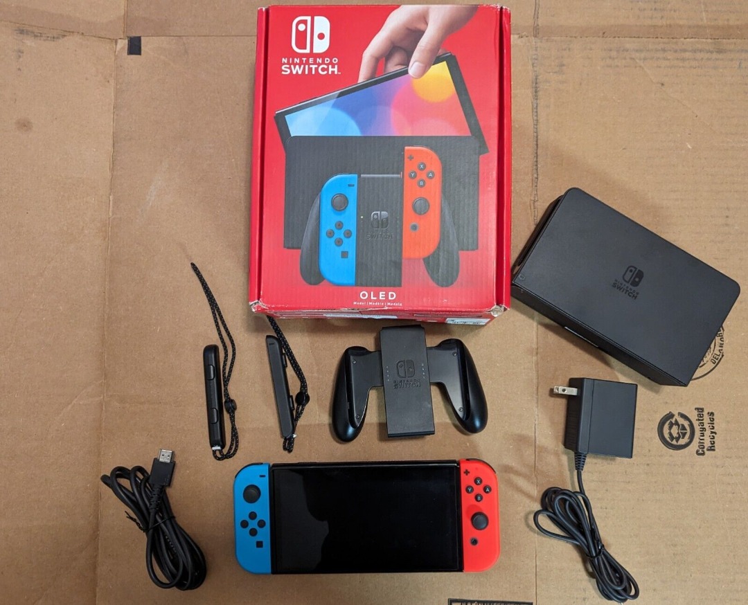 Nintendo Switch Oled Neon, Hobbies & Toys, Toys & Games on Carousell