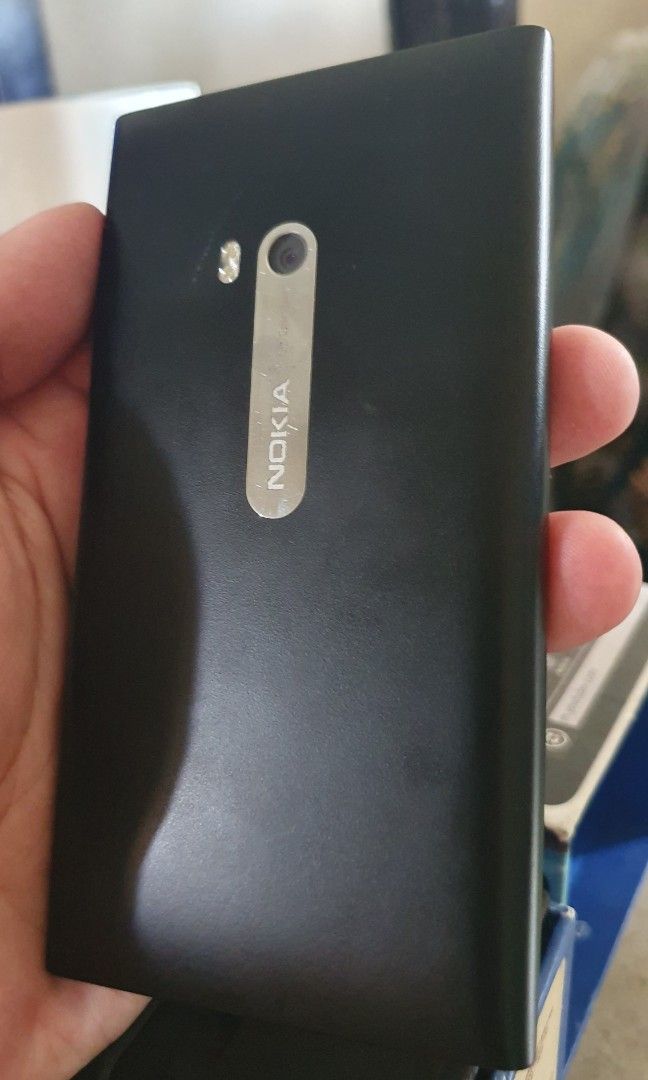 Nokia Lumia 900, Mobile Phones & Gadgets, Mobile Phones, Early Generation Mobile Phones on Carousell