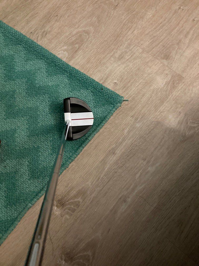 Odyssey O-Works R-line Cs putter, Sports Equipment, Sports & Games ...