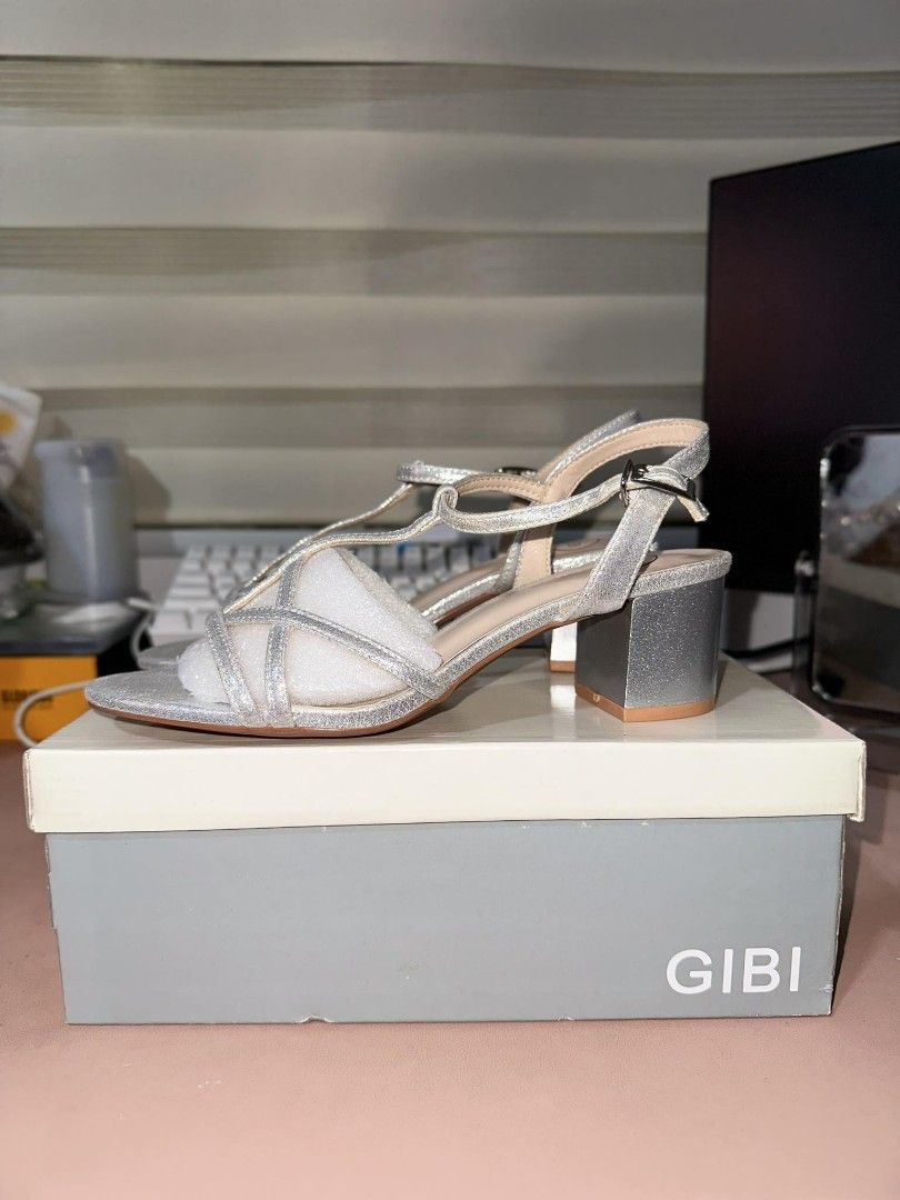 Original Brand New Gibi Janyra Silver 38, Women's Fashion, Footwear ...