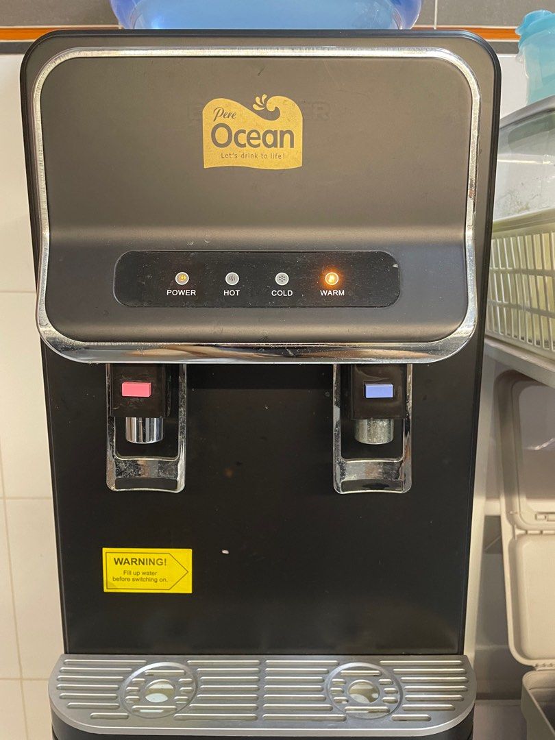 Pere Ocean Dispenser + Free Water Gallons, TV & Home Appliances ...