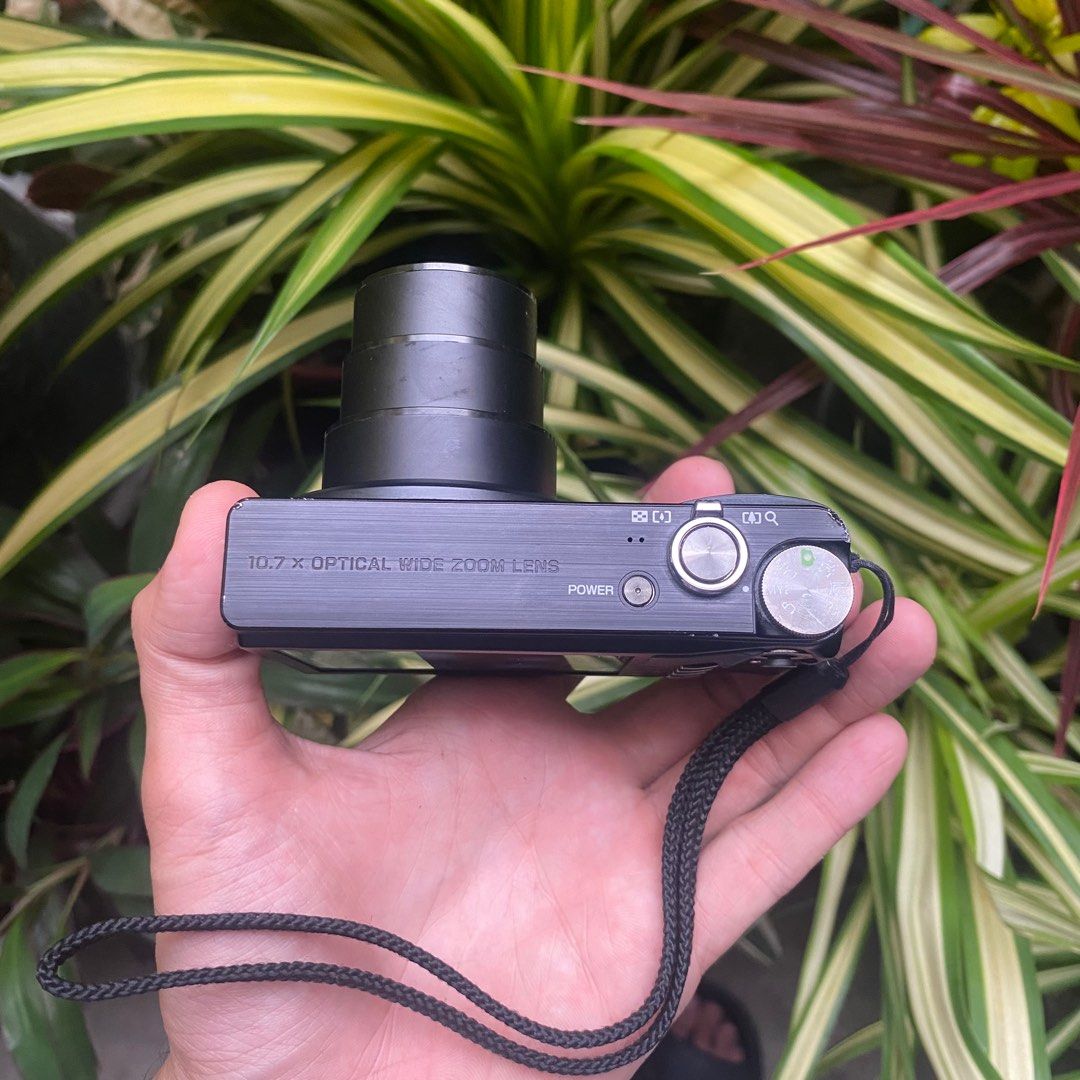 Rare Ricoh CX3 Digicam, Photography, Cameras on Carousell