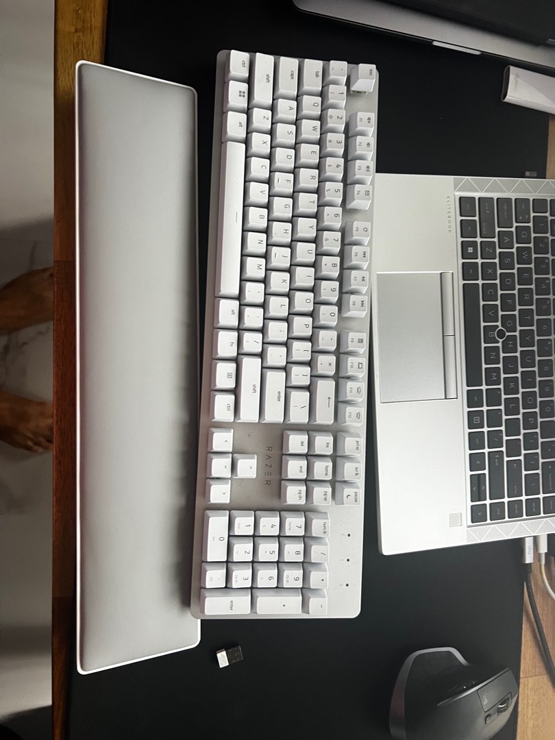 Razer Pro Type Ultra Wireless Mechanical Keyboard for Productivity ...