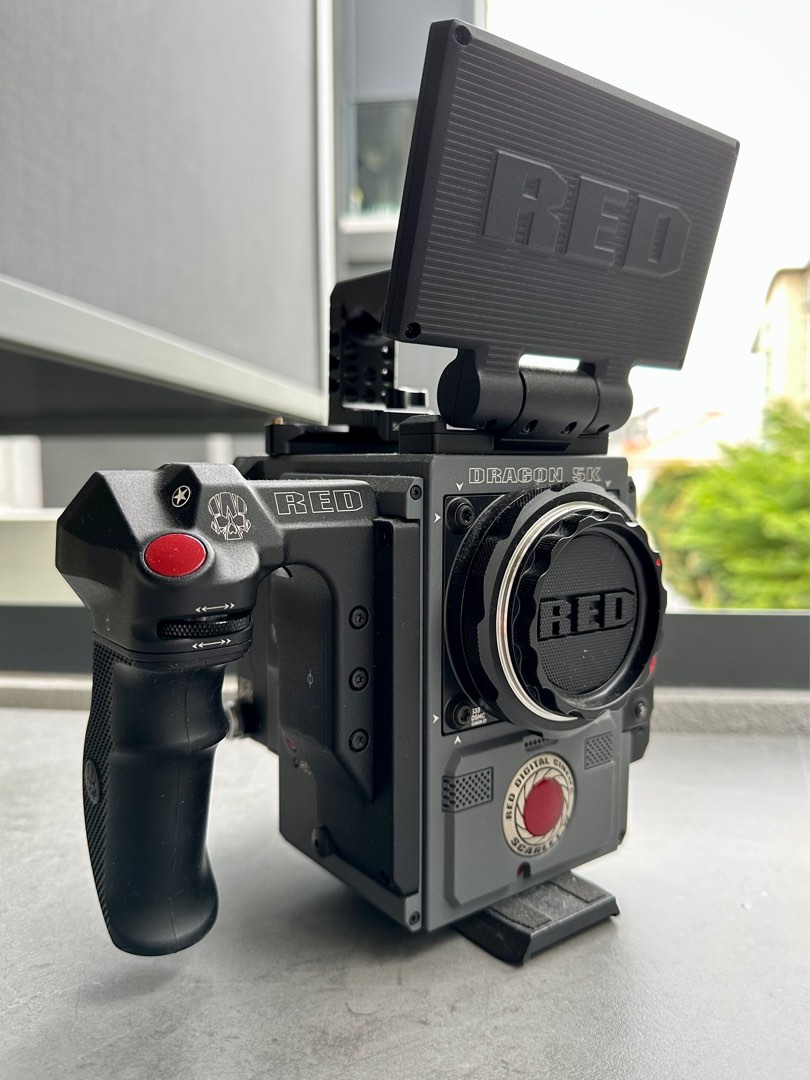 RED SCARLET-W DRAGON 5K DSMC2 CINEMA CAMERA, Photography, Video Cameras on Carousell