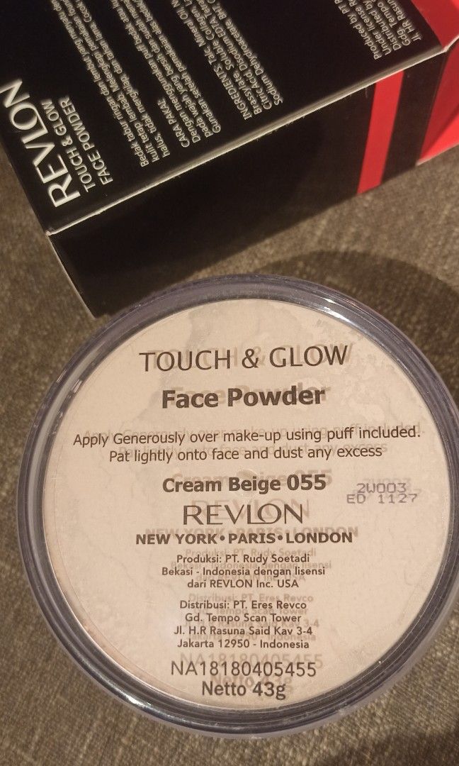 revlon powder, Kesehatan & Kecantikan, Rias Wajah di Carousell