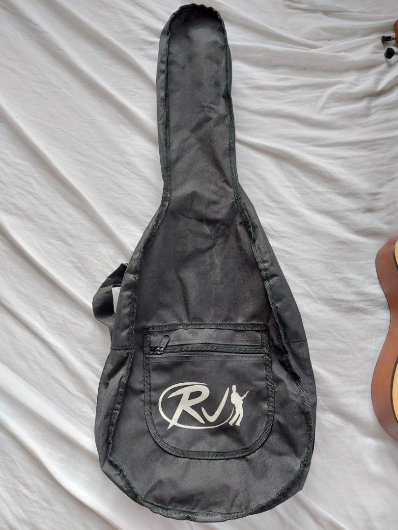 RJ Ukulele with free visual tuner, Hobbies & Toys, Music & Media ...