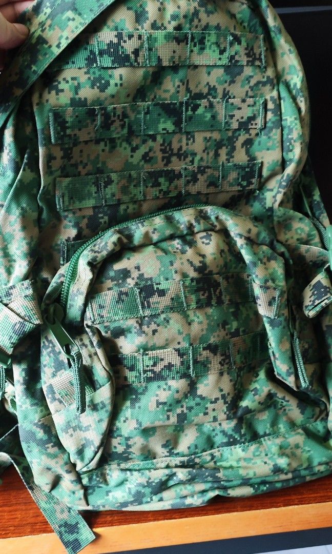 SAF Pixelised Backpack/Rucksack, Men's Fashion, Bags, Backpacks on ...
