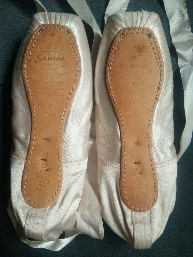 Sansha Infanta pointe shoes, Women's Fashion, Footwear, Flats & Sandals ...