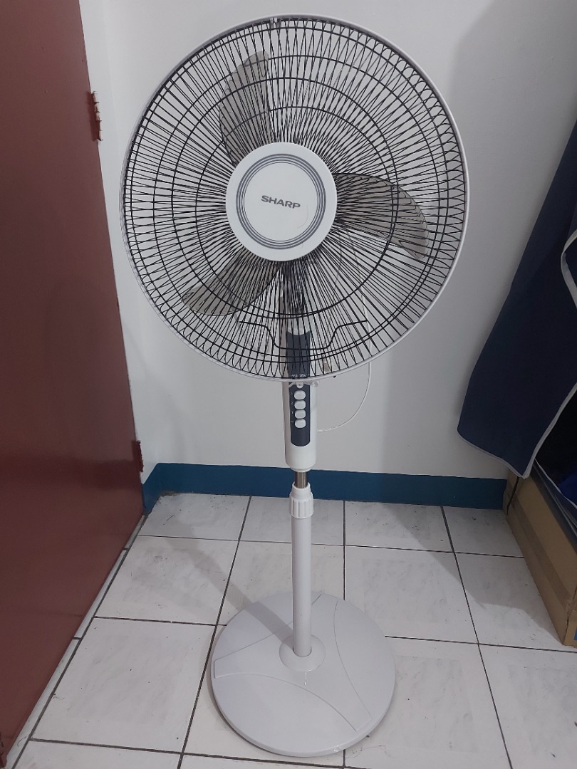 Sharp Electric Stand Fan 16 Inches (White) on Carousell