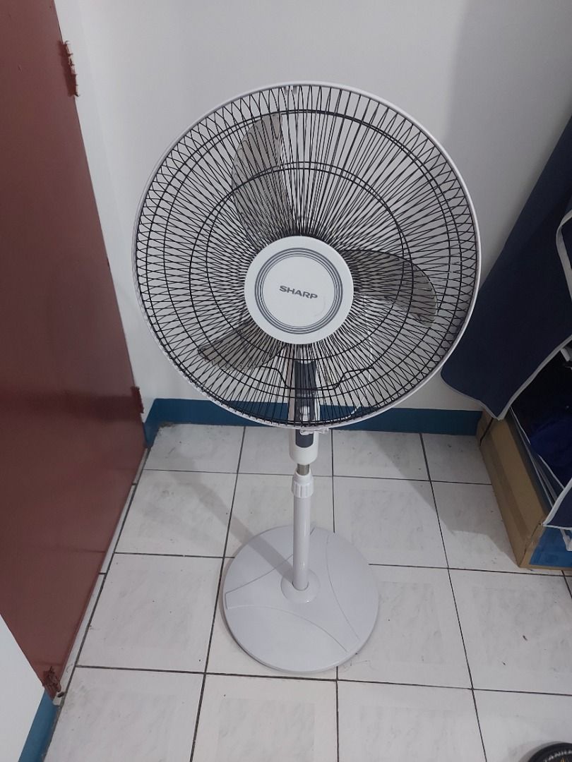 Sharp Electric Stand Fan 16 Inches (White) on Carousell