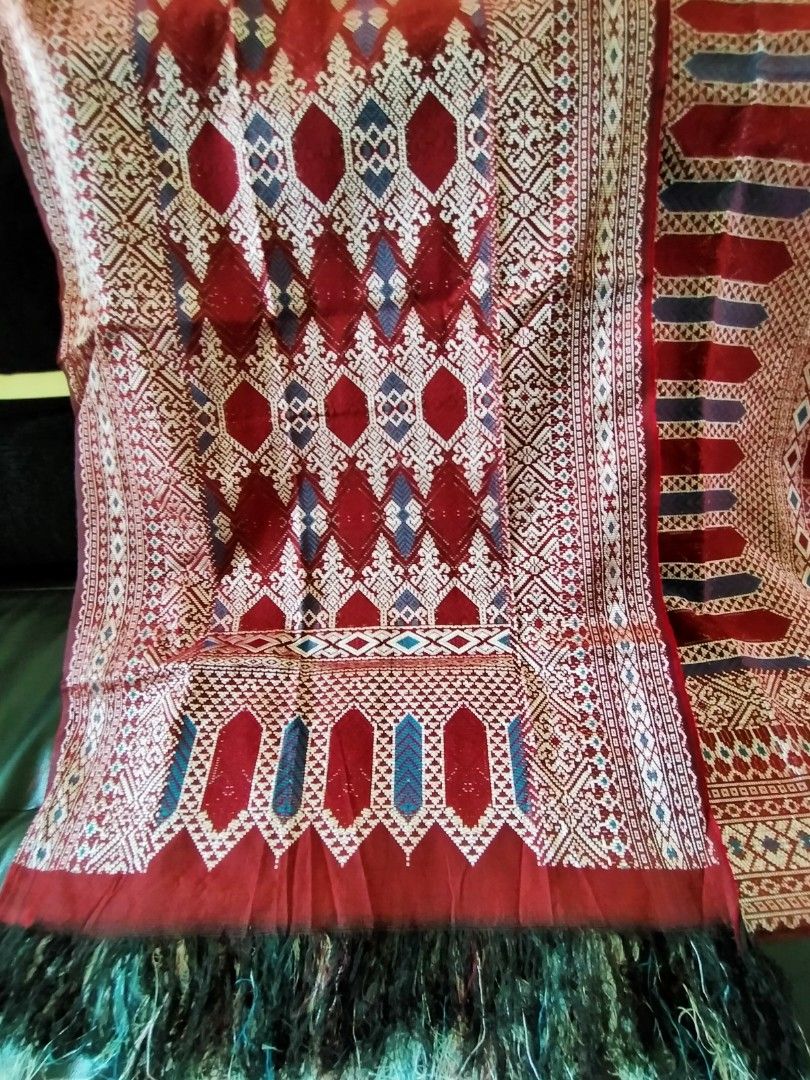 Songket Tenun + Selendang, Fesyen Wanita, Pakaian Wanita, Lainnya di Carousell