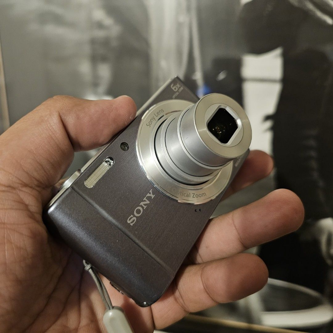 Sony Cyber-shot DSC-W810 20.1 Megapixels, Photography, Cameras on Carousell