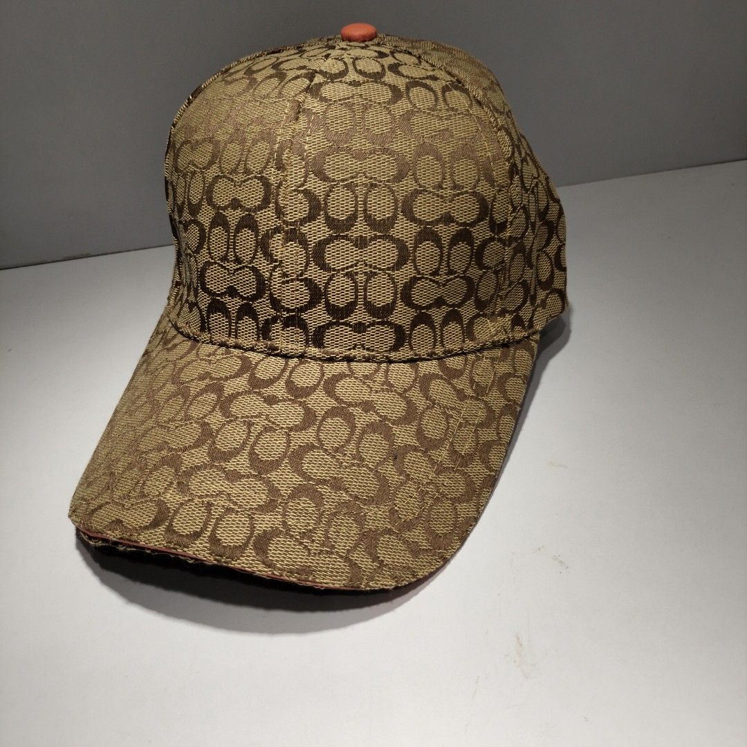 Topi Coach, Fesyen Pria, Aksesoris, Topi di Carousell