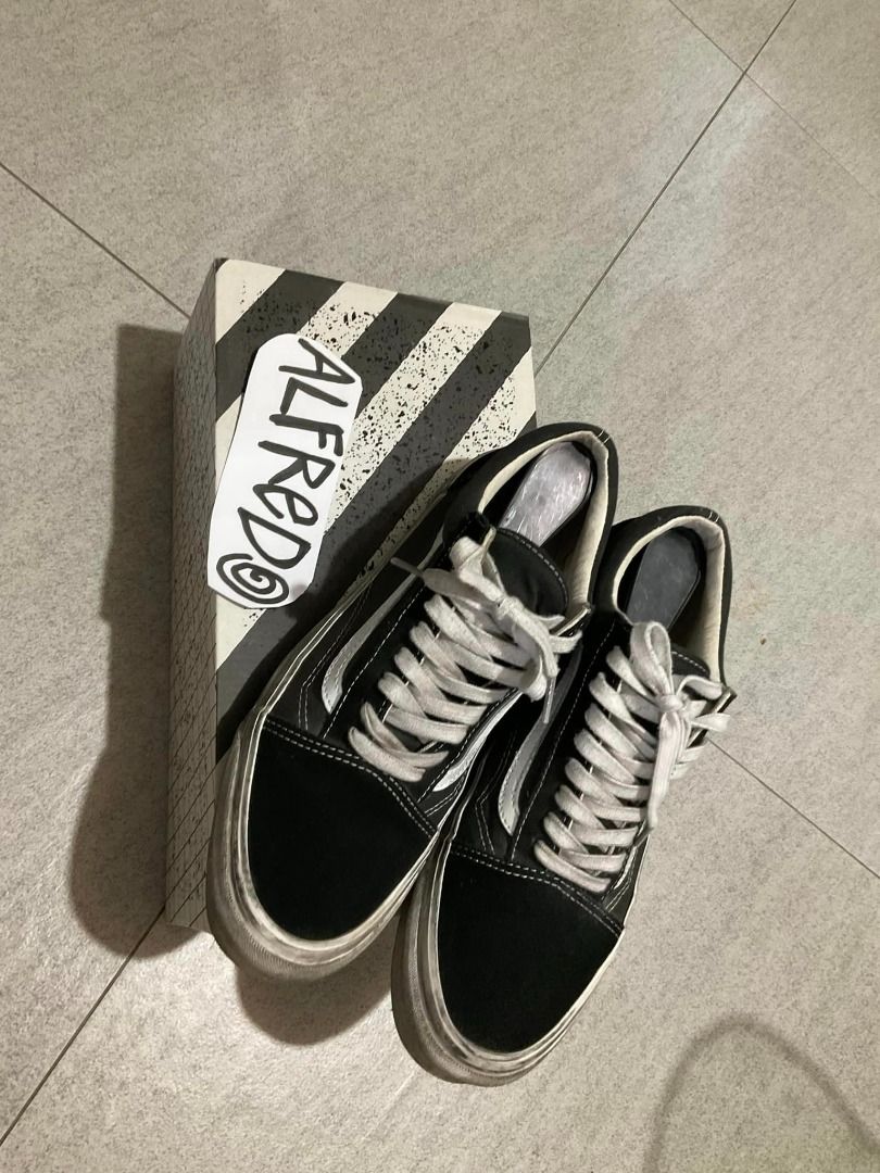 VANS vault stressed on Carousell