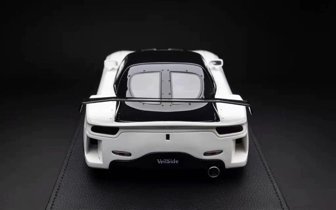 Veilside 1:18 Mazda RX-7 (FD3S) Veilside Fortune Widebody in White ...