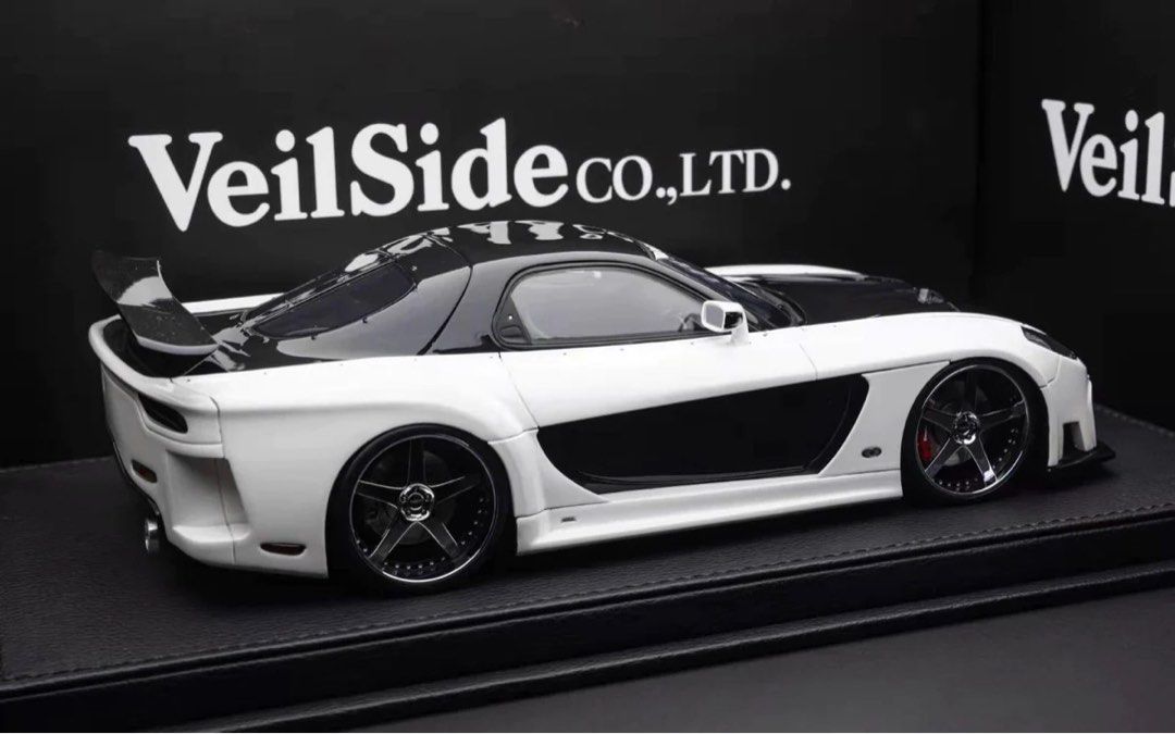 Veilside 1:18 Mazda RX-7 (FD3S) Veilside Fortune Widebody in White ...