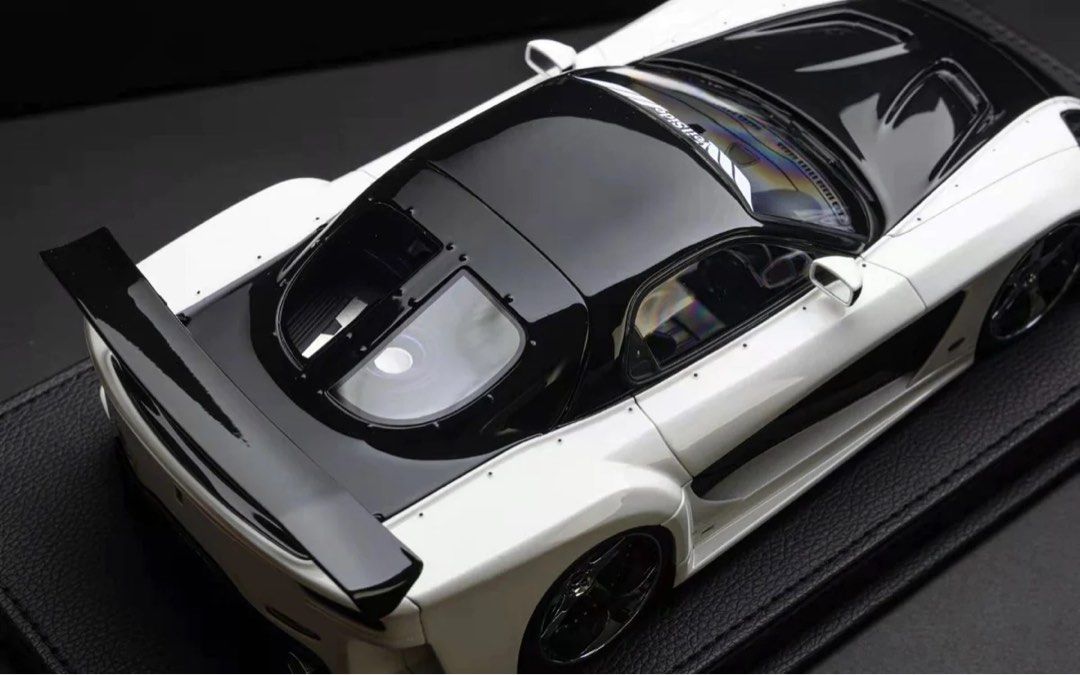 Veilside 1:18 Mazda RX-7 (FD3S) Veilside Fortune Widebody in White ...