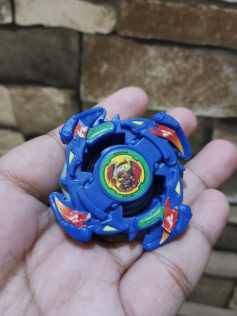 Vintage 2002 gen 1 Beyblade Dranzer-V | Takara on Carousell