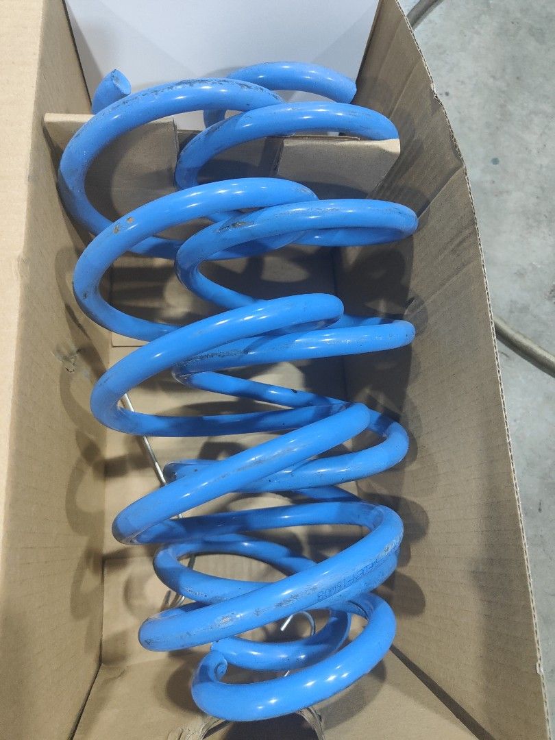 Volvo S60 Spring, Car Accessories, Accessories on Carousell