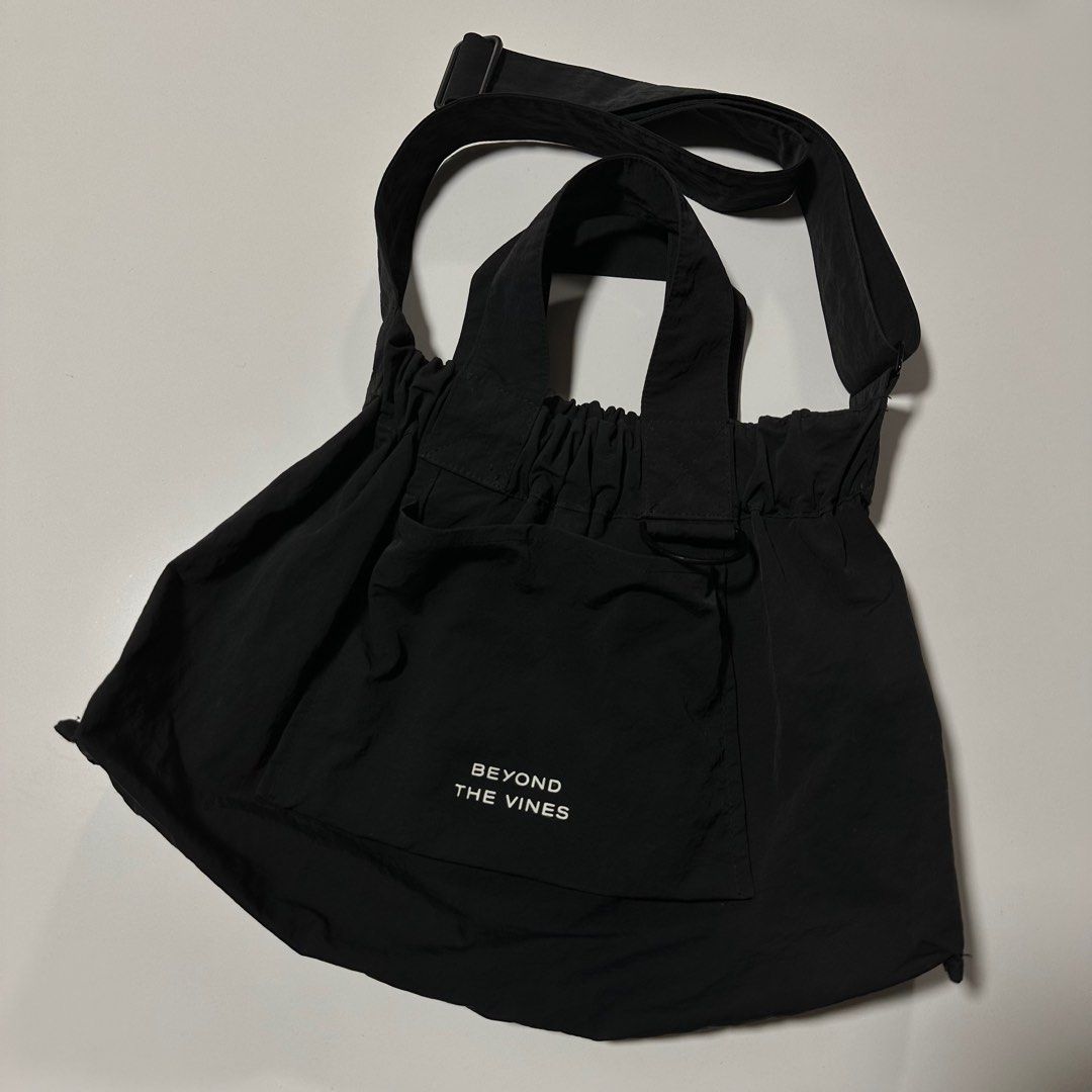 wts BTV beyond the vines crossbody bag XS in BLACK, Women's Fashion ...