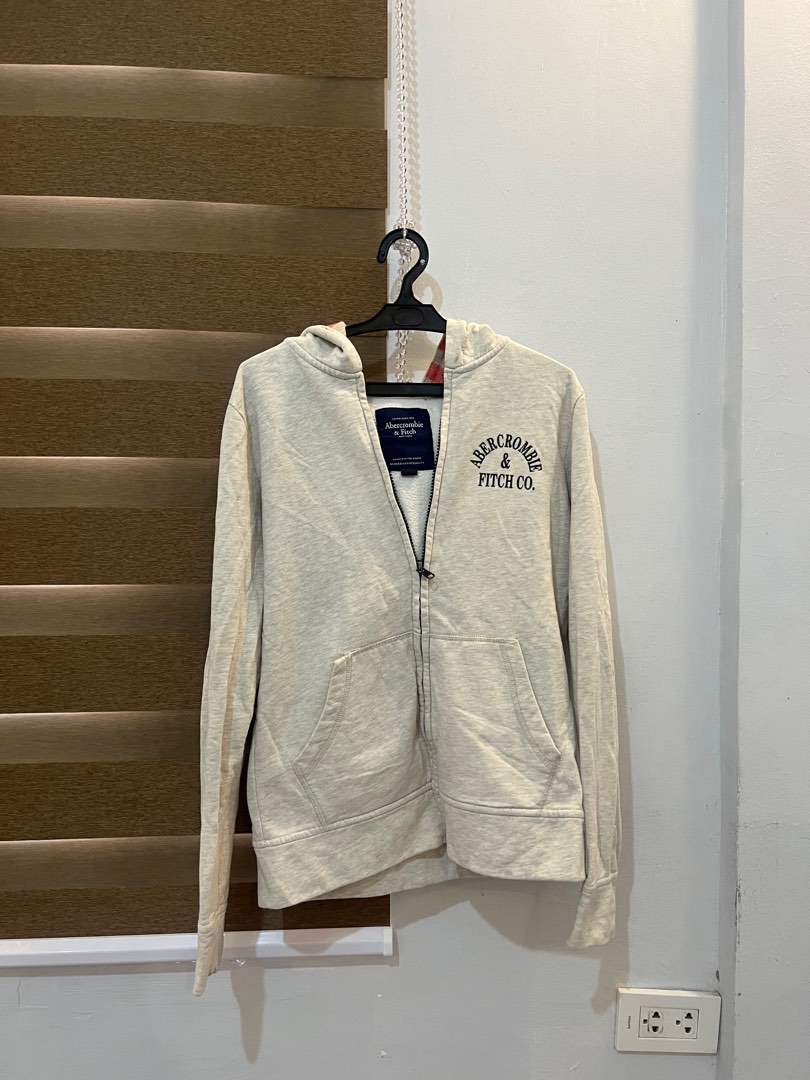 Abercrombie & Fitch HQ Jacket on Carousell