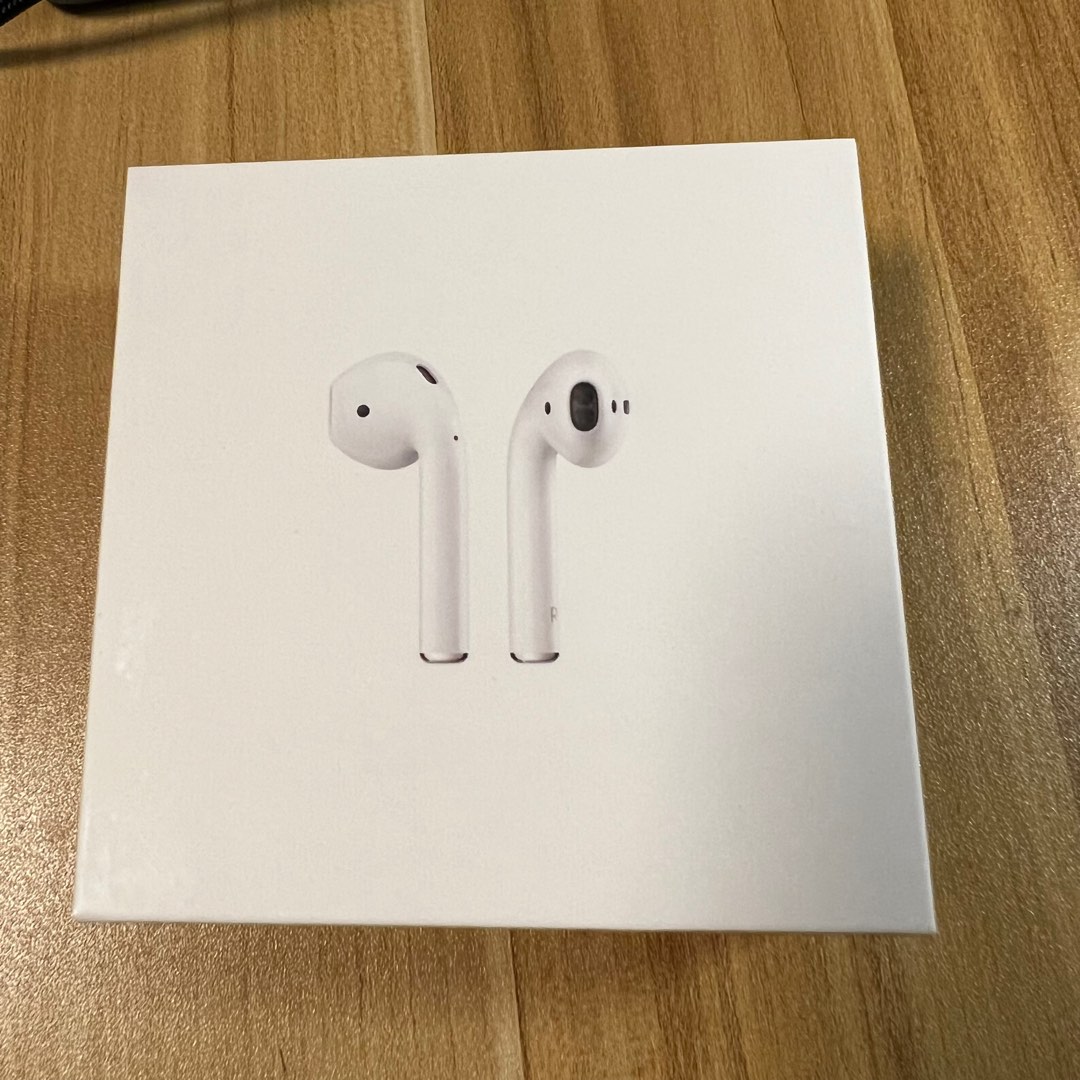 Apple Airpods (1st gen), Audio, Earphones on Carousell