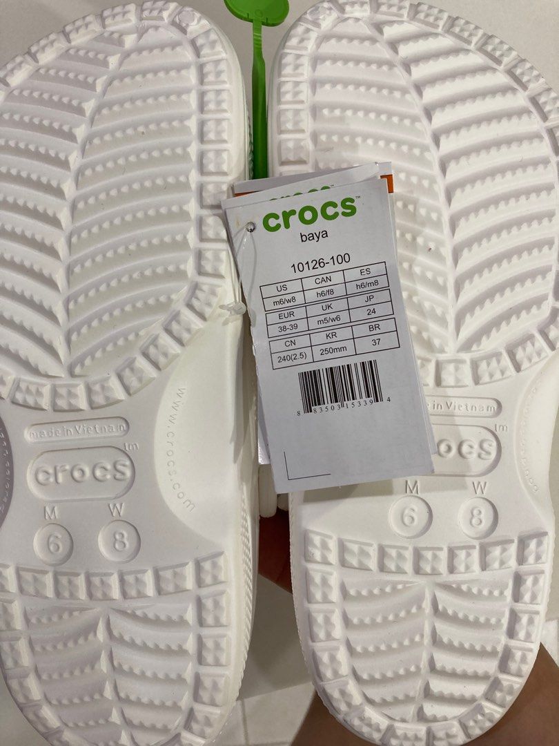 BNIB Crocs Baya Clog - White US M6/W8, Women's Fashion, Footwear, Sandals on Carousell
