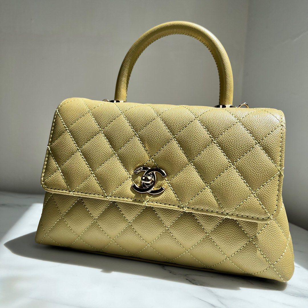 Chanel CoCo handle small size, 名牌, 手袋及銀包 - Carousell