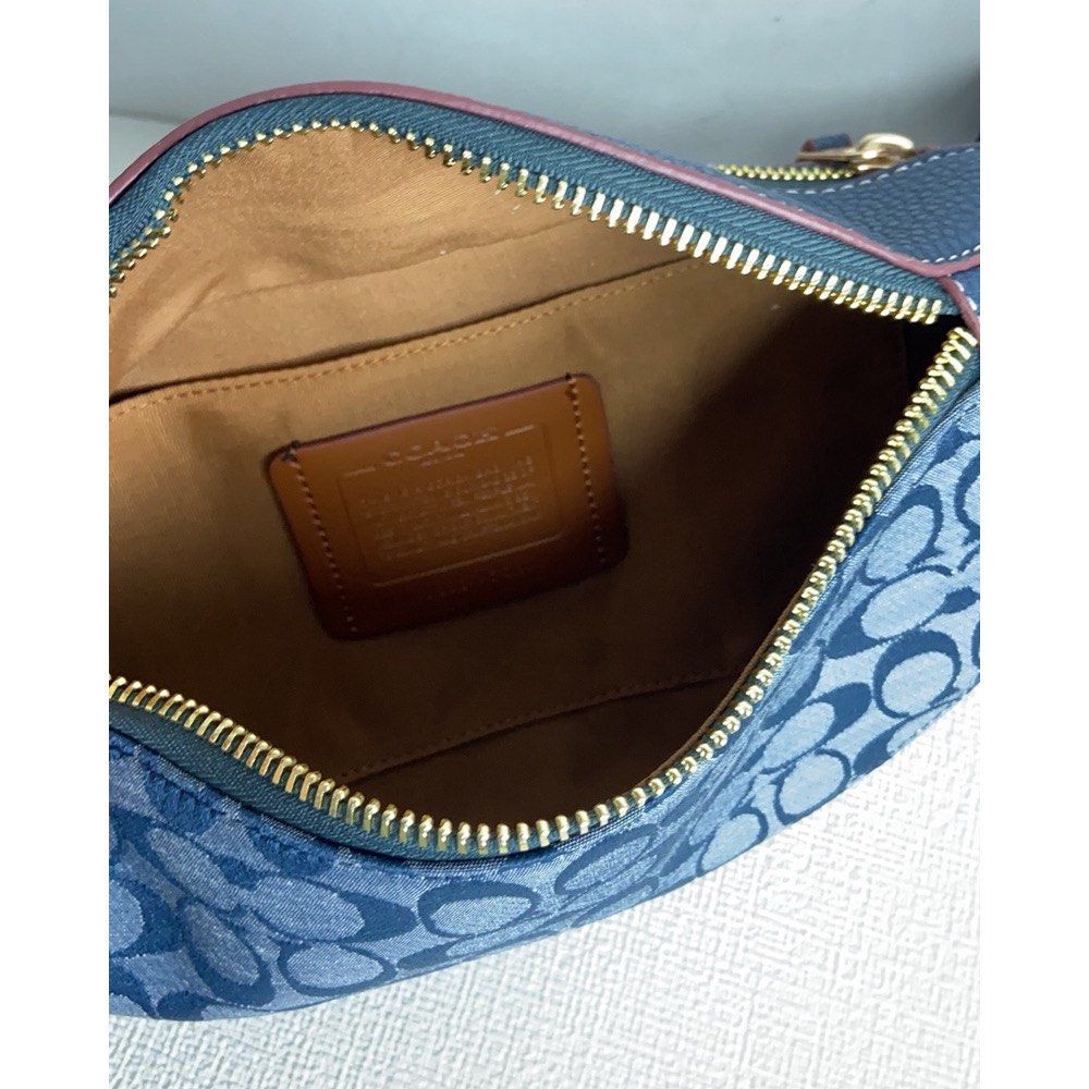 Coach Warren Belt Bag in Signature Chambray, Men's Fashion, Bags, Belt ...