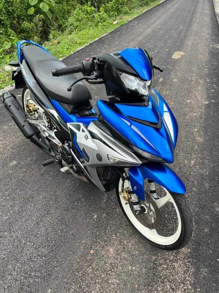 Cover set Y15 V2 OM‼️, Motorbikes on Carousell