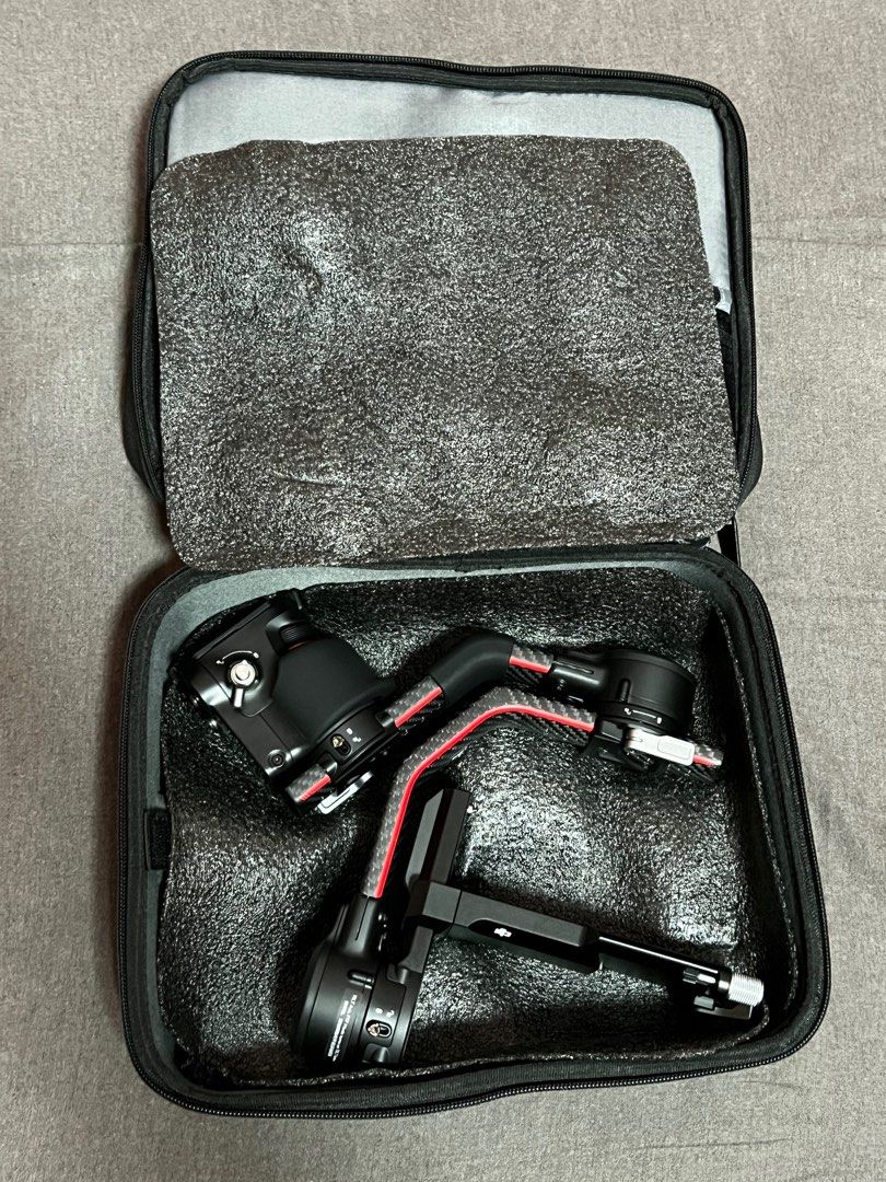 DJI RS2 Pro Combo, Photography, Photography Accessories, Gimbals & Stabilisers on Carousell