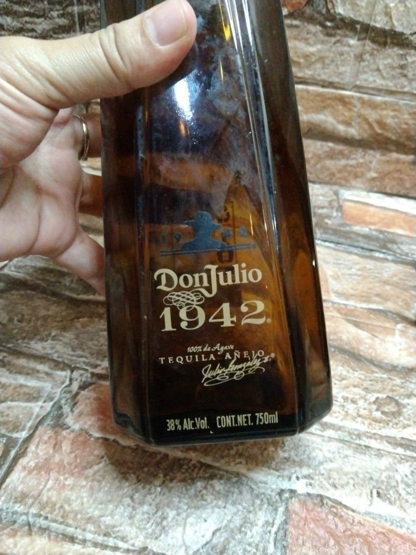 Don julio 1942 botol bekas minuman tequila, Antik, Furnitur di Carousell