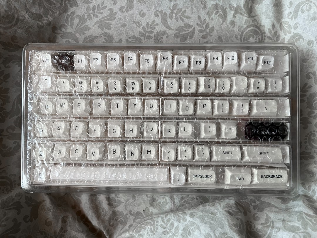 DROP MT3 BOW (Black and White) Keycaps, Computers & Tech, Parts ...