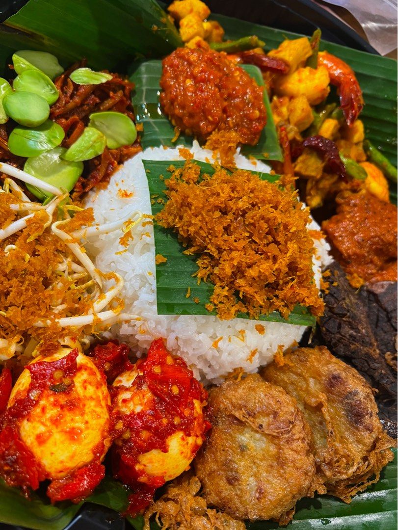 Eve of Hari Raya Haji - Nasi Ambeng | Feast of 5 pax | Feast of 10 pax ...