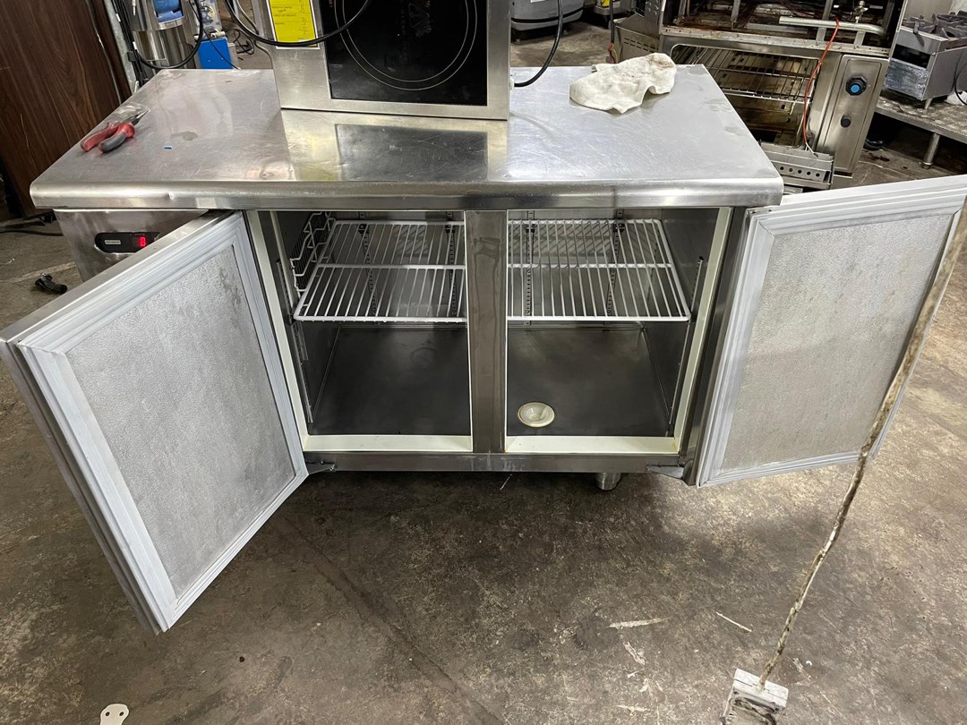 (Free delivery and warranty) sanyo counter chiller 1200x600x850/ table ...