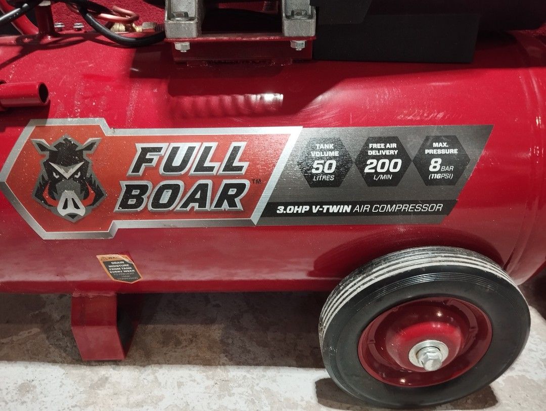 FULL BOAR OIL FREE V-TWIN AIR COMPRESSOR 3HP 50L surplus from australia ...