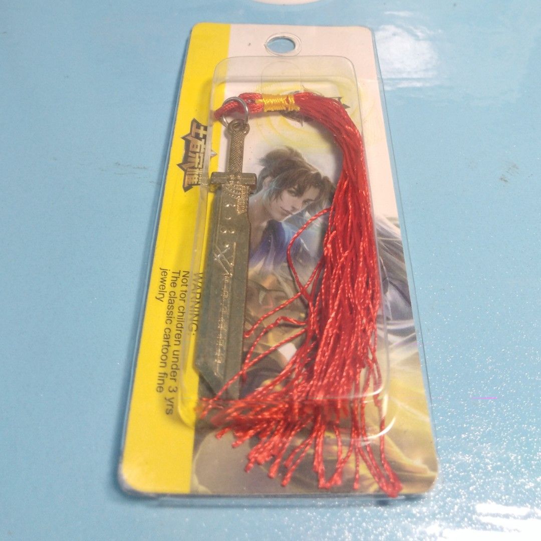 Golden Sword Set - Keychain Metal Figure, Hobbies & Toys, Toys & Games ...