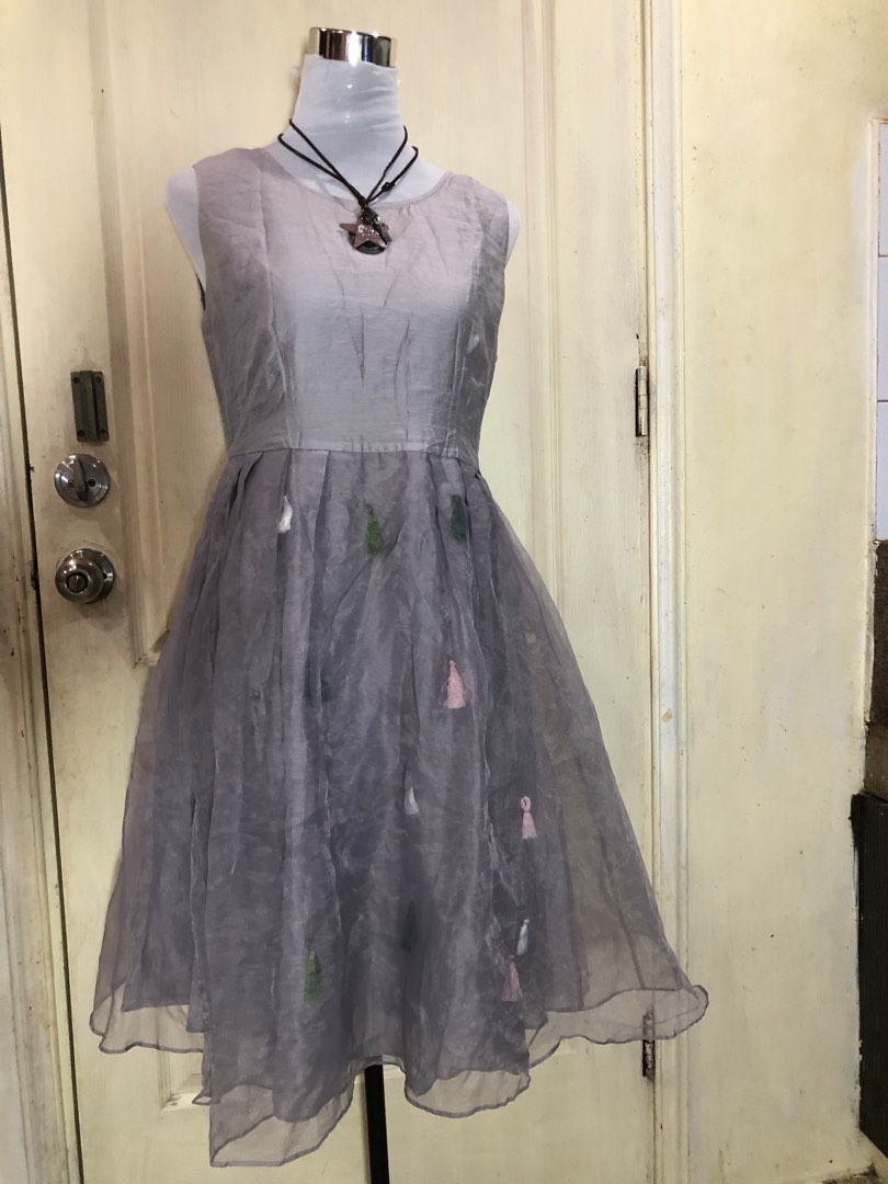 Grey dress pang graduation on Carousell