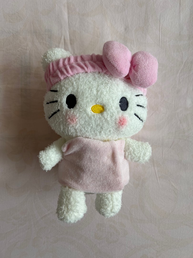 HELLO KITTY SOFT TOY, Hobbies & Toys, Toys & Games on Carousell