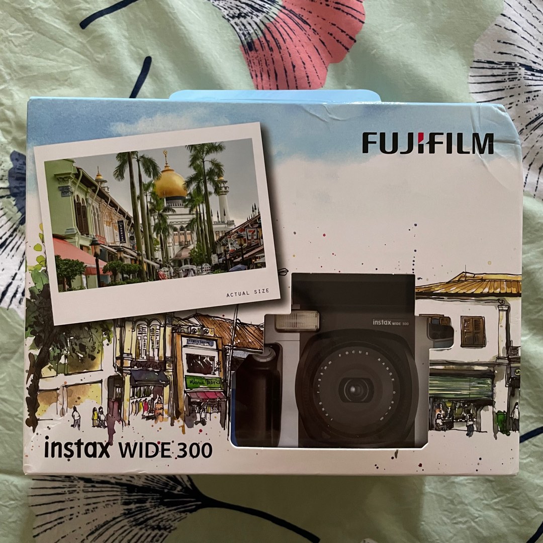 INSTAX WIDE 300 Box Set, Photography, Cameras on Carousell