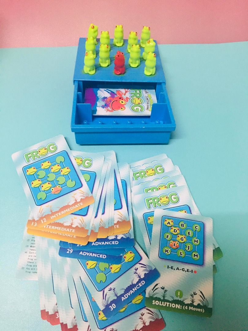 Intellect The Peg-Solitaire Jumping Frog Game - 40 challenges, Hobbies ...