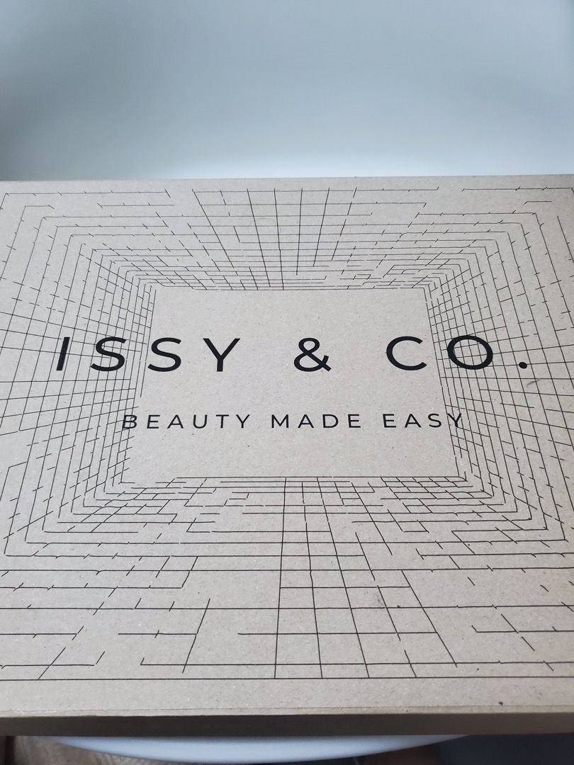 ISSY & CO. Next Level Skin Collection Special Box Set. New, Beauty ...