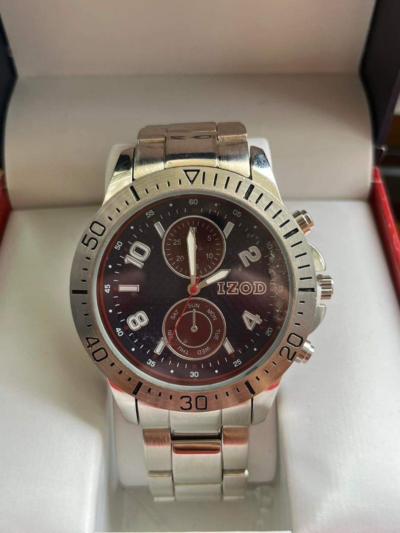Izod Watch, Men's Fashion, Watches & Accessories, Watches on Carousell