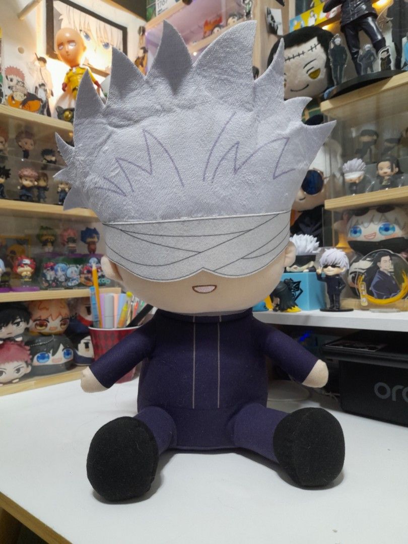 JJK bundle - Yuta and Gojo (Furyu Big) Sukuna (Furyu Medium), Hobbies ...