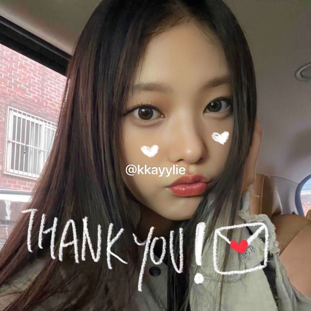 kpop mailing sticker newjeans haerin, Hobbies & Toys, Memorabilia ...