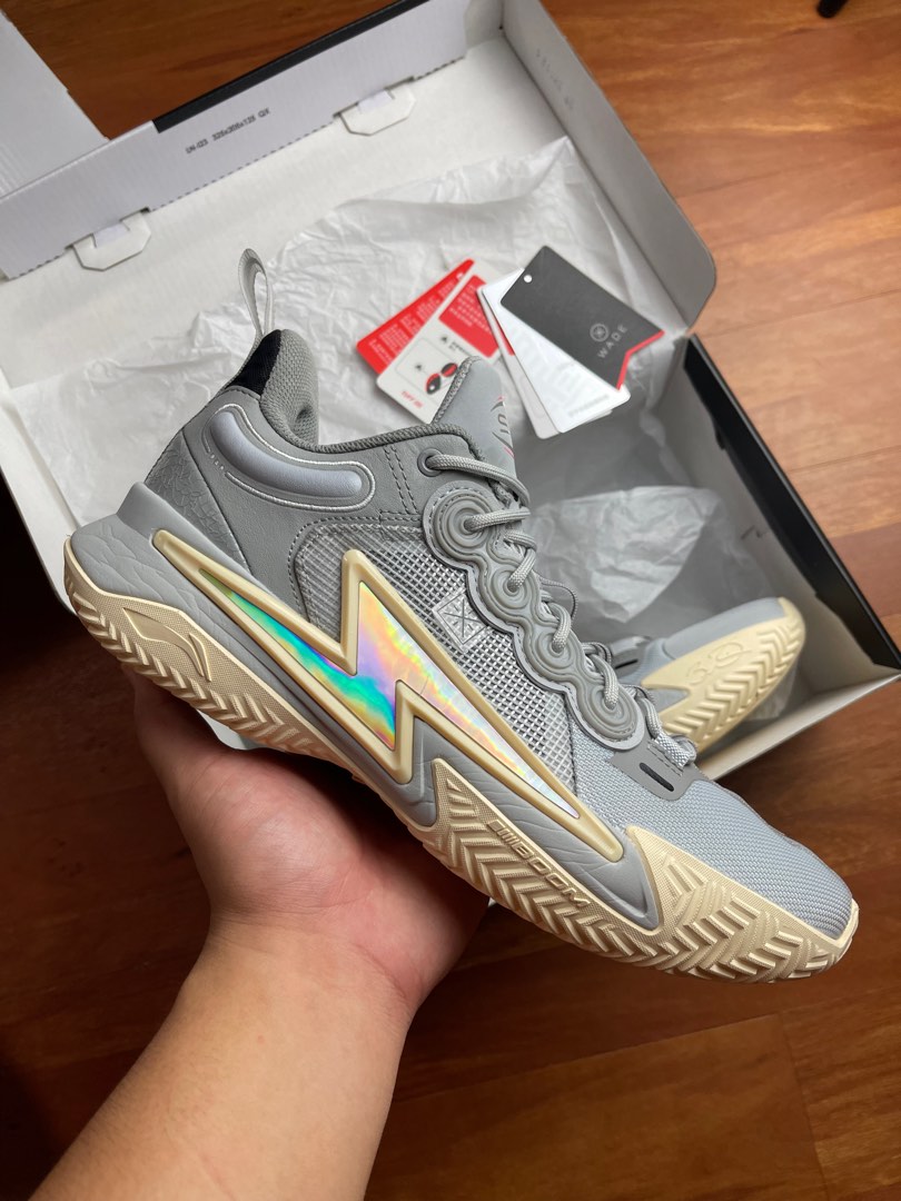 Li-Ning Son of Flash 'Gray Boy' on Carousell