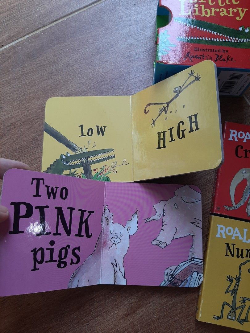 Little library roald dahl, Buku & Alat Tulis, Buku Anak-Anak di Carousell