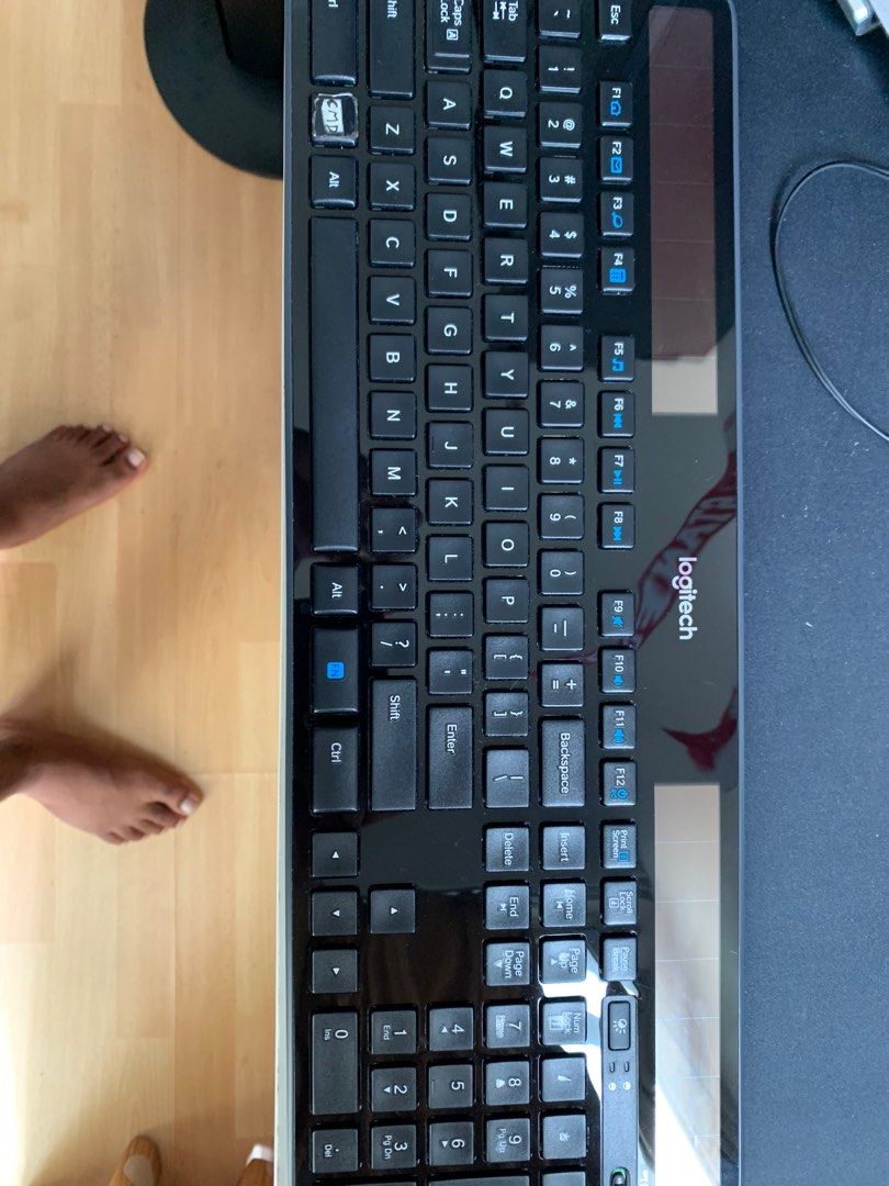 Logitech K750 wireless solar power keyboard, Computers & Tech, Parts ...