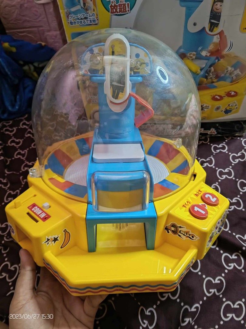 Minion crane machine on Carousell