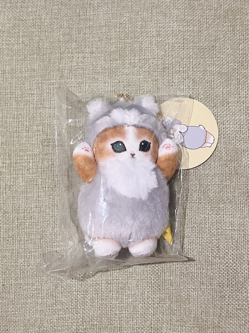 [日本正版] 100%全新未開封mofusand貓貓公仔掛飾 狼款式, 興趣及遊戲, 玩具 & 遊戲類 - Carousell